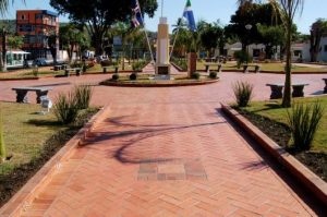 Modelos de Calçadas Residenciais: 50 fotos e ideias incríveis!