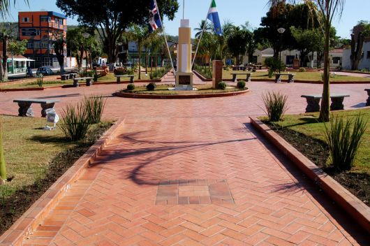 Modelos de Calçadas Residenciais: 50 fotos e ideias incríveis!