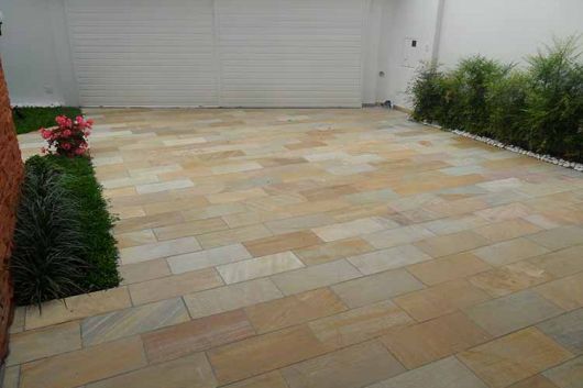 Modelos de Calçadas Residenciais: 50 fotos e ideias incríveis!