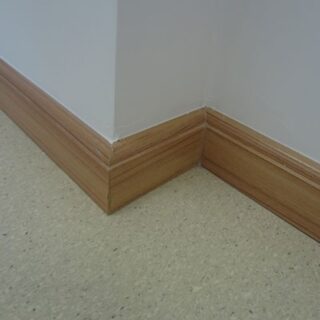 Tipos de Rodapé – Qual escolher? + 60 Ideias e dicas imperdíveis!