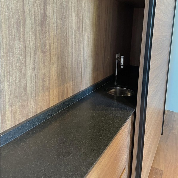 Granito Flameado【2025】– O que é | Preços | Onde Utilizar