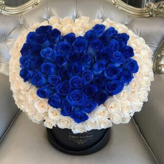 Buquê de Rosas Azuis: +30 Ideias Lindas e Significado!
