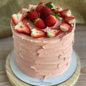 Bolo de Chantilly – Como decorar? +70 ideias incríveis!