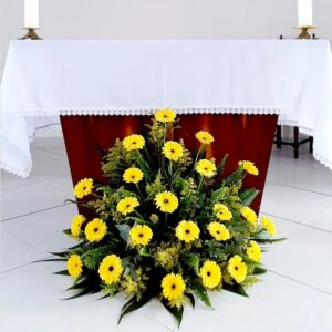 +30 arranjos de flores para IGREJA【2026】ᐅ Ideias e Fotos
